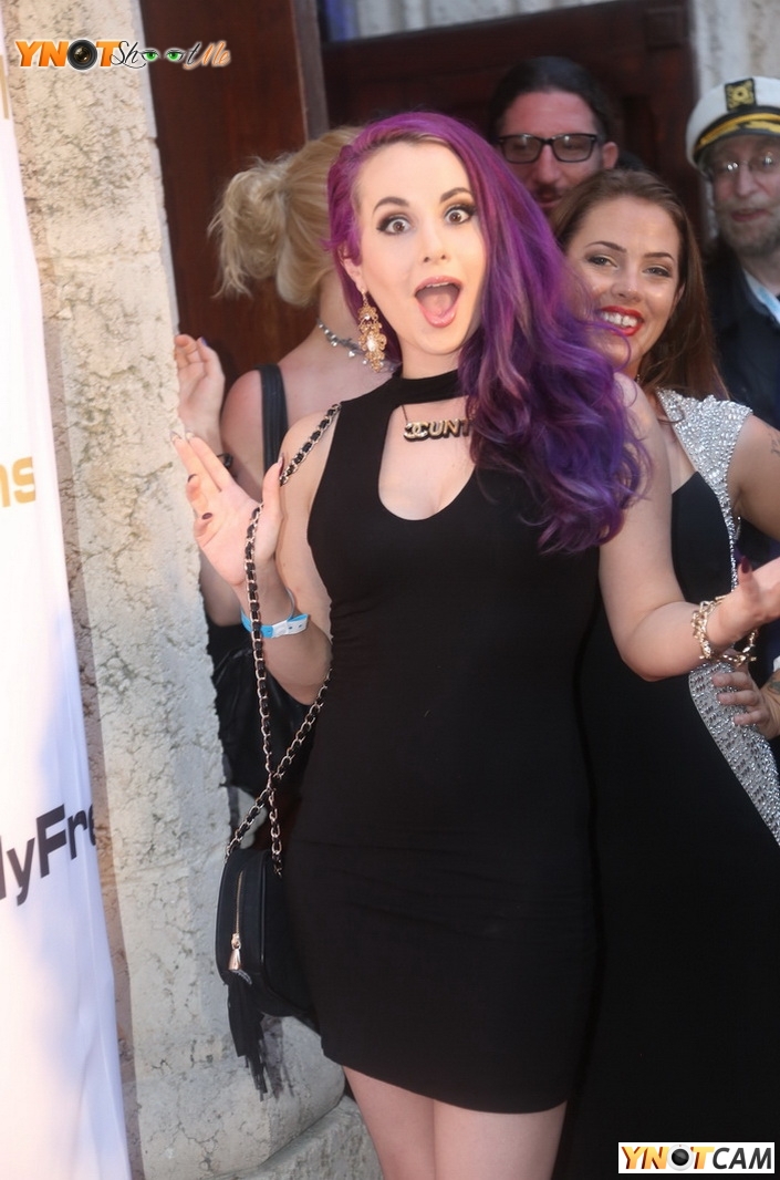 YNOTShootMe.com | XBIZ Miami Awards